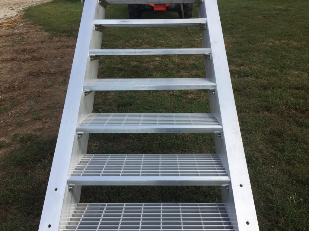 Fixed Ladders - Aluminum Caged Ladders | Ascend Fab